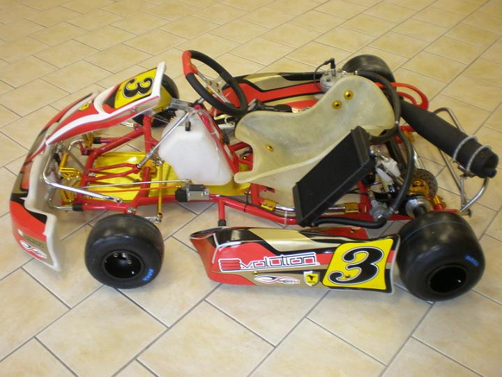 Evolution_Karts/PB070231